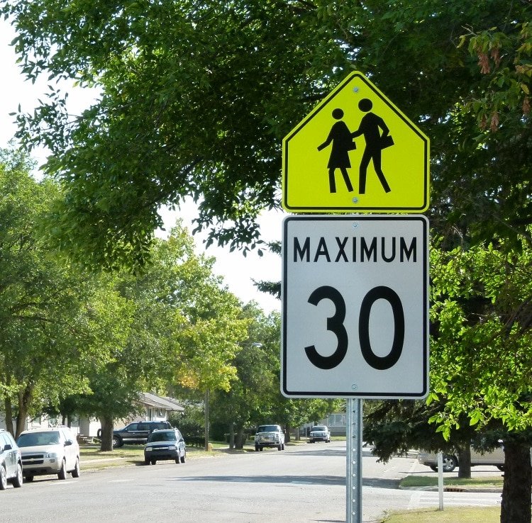 School and Playground Zones – Driver Education, Canada